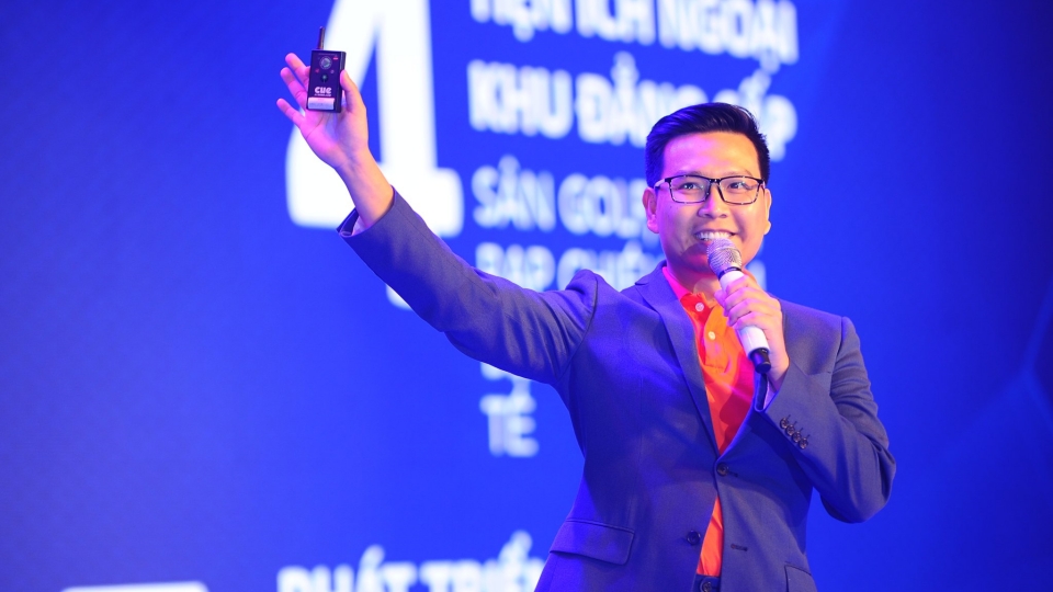 Cựu du học sinh Phạm Anh Khôi: Du học xong nên ở lại hay trở về? - KFO (Mainsite)